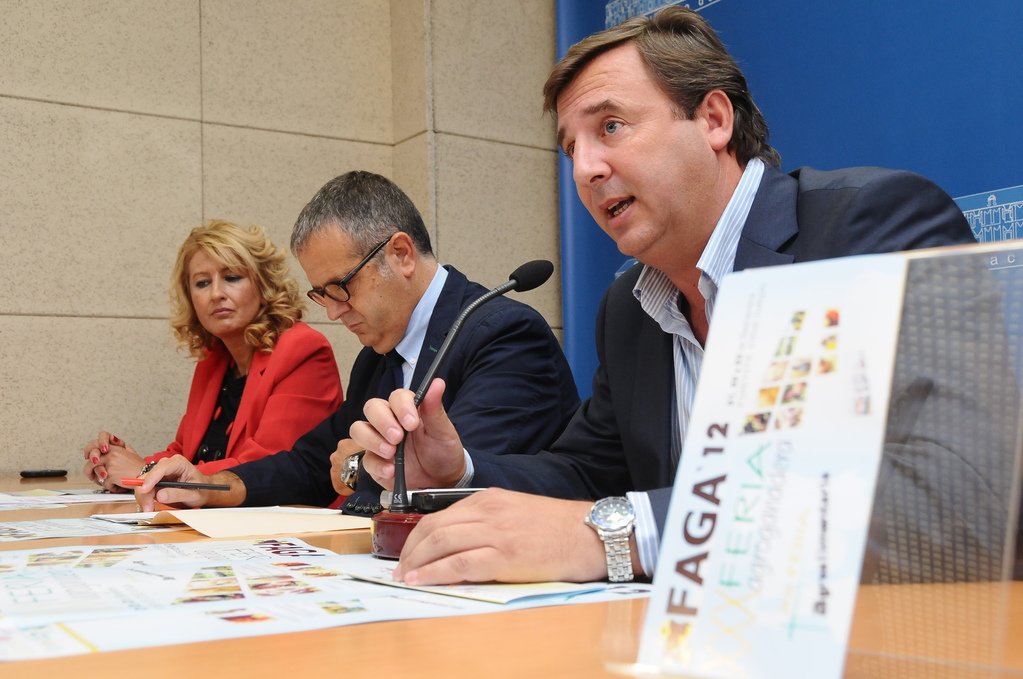 Un pueblo de leyenda: FAGA 2012 alcanza cifra récord con 50 expositores ...