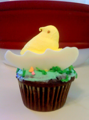 The Baking Chemist: Hatching Peeps Cupcakes