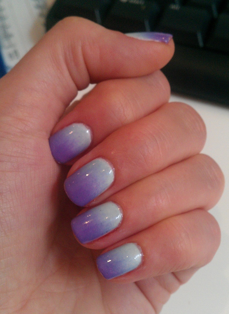 Pie's Eyes & Other Sparkly Stories...: Another Gradient Manicure.