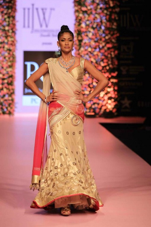 PC Jeweller - Diamond, Gold, Wedding Jewellery: May 2013