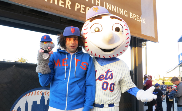 Frankie's Apartment: Mr. Met, Rubbish, Mr. Parfenix, Debbie, Old Mr ...