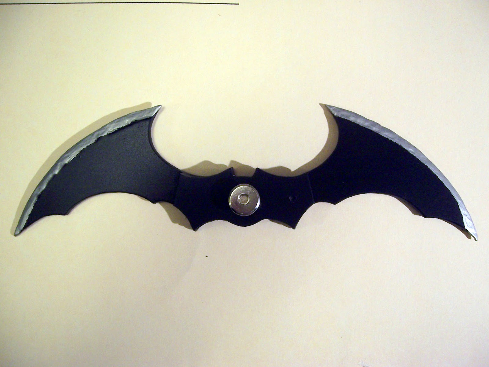 Project: Dark Knight: Bat-Gadgets: The Batarang
