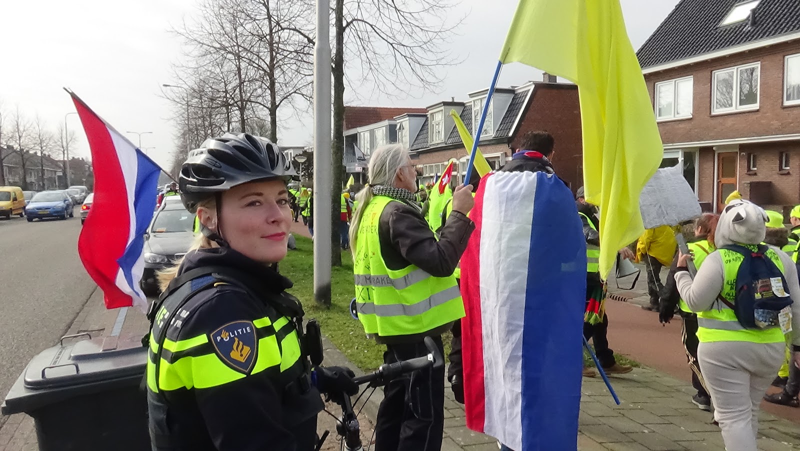 Stop PAS-Familiedrama NU: Deel-2: Weer 'GRIMMIGE? SFEER' bij GELE ...