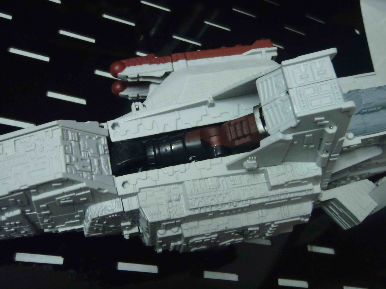 New Planet Cybertron: Transformers Review: Darth Vader (Star Destroyer)