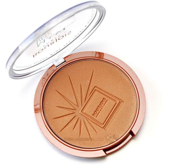 HealtZeee: Bourjois Maxi Delight Bronzer – Review & swatches