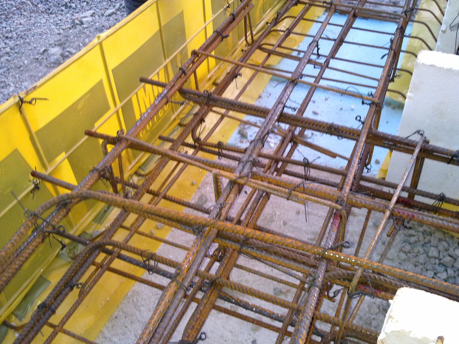 Passiiviakos tässä!: Raudoitusta ja raudoitusta