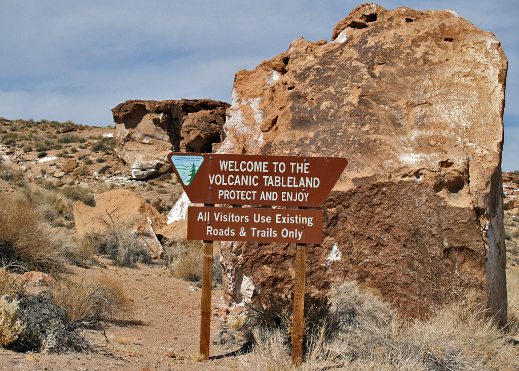 Open Air and Sunshine: Volcanic Tablelands hike - Bishop, CA