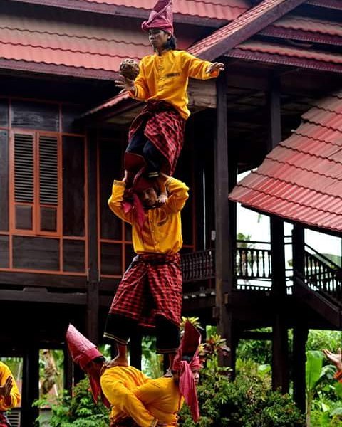 Sejarah Tari Paraga (a'raga) Makassar