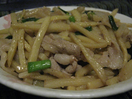 Little Chef Ataya: Bamboo shoot stir-fry