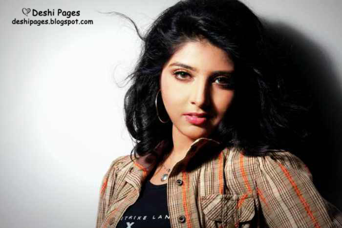 Singer Sabrina Porshi