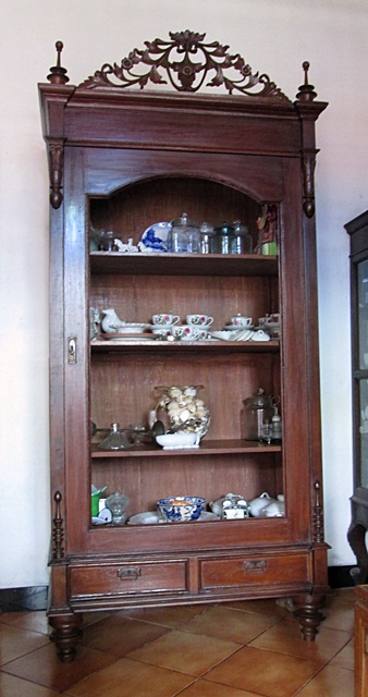 Maestro Antik Purwokerto: Almari Kaca Antik/ Frontcase (AL107) SOLD