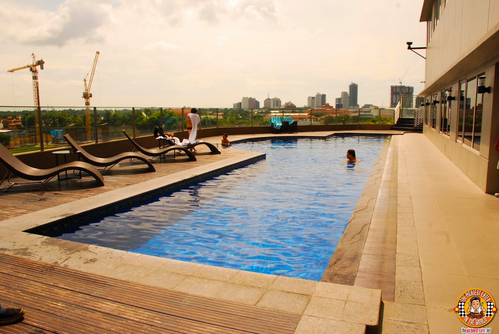 THE PICKIEST EATER IN THE WORLD: ACACIA HOTEL: A FILIPINO HOTEL LIKE NO ...