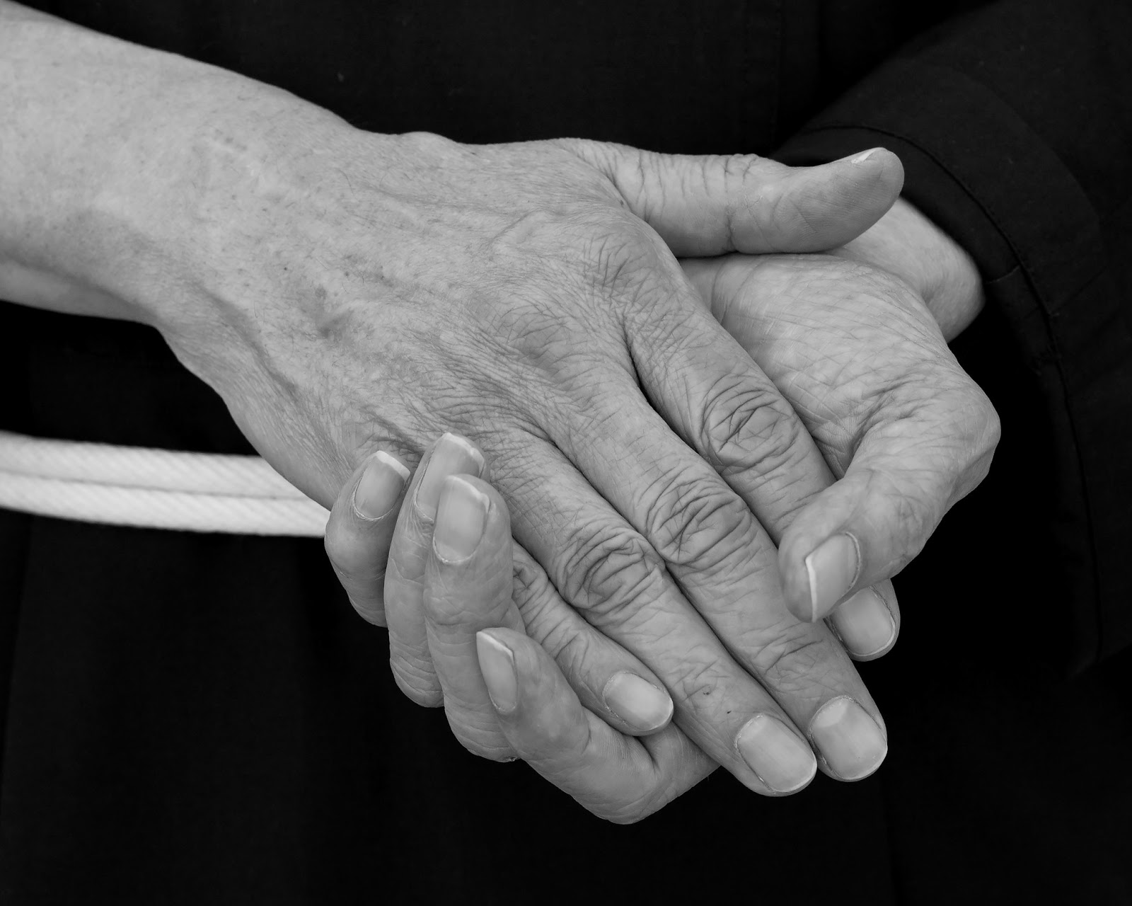 LAROSEN Abogados y Asesores: LA INCAPACITACIÓN DE UNA PERSONA