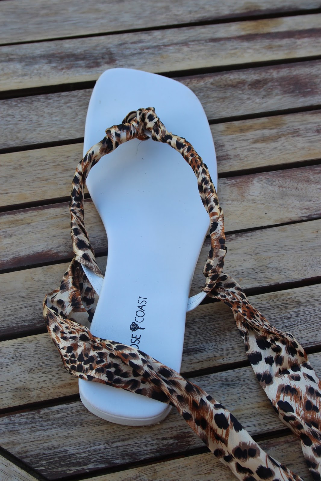 Customisation de tongs avec du tissu