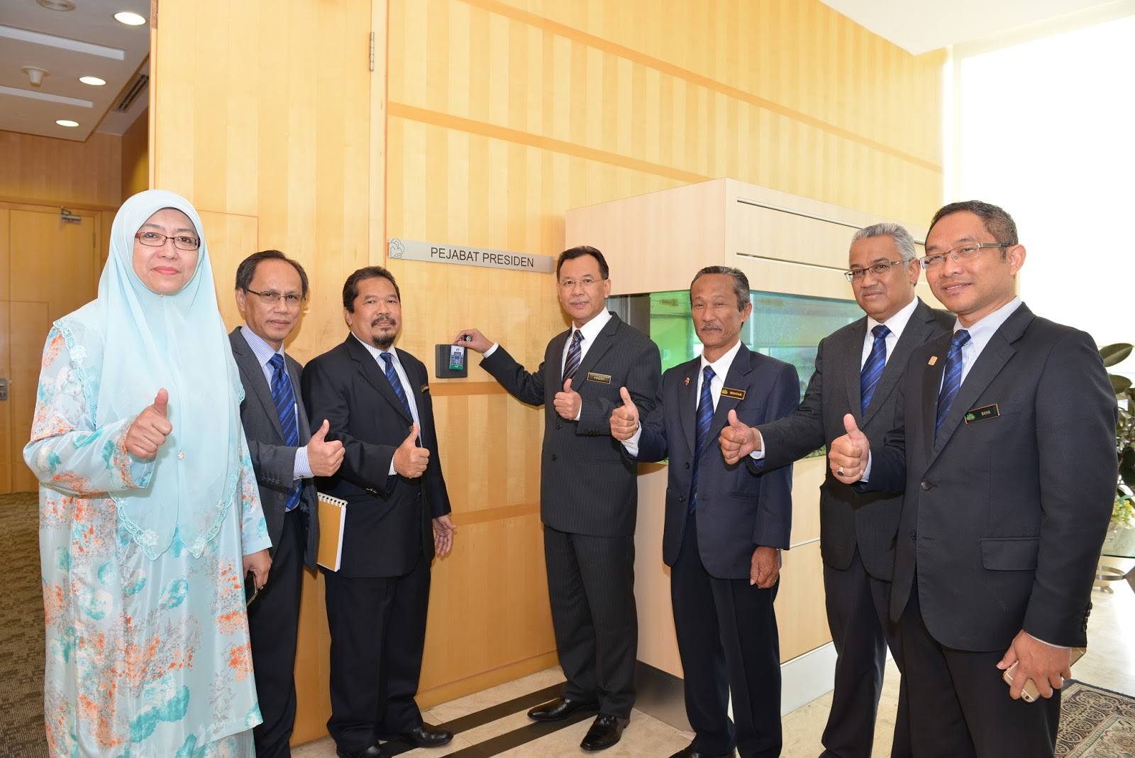 Presiden Perbadanan Putrajaya: Datuk Seri Haji Hasim bin Haji Ismail