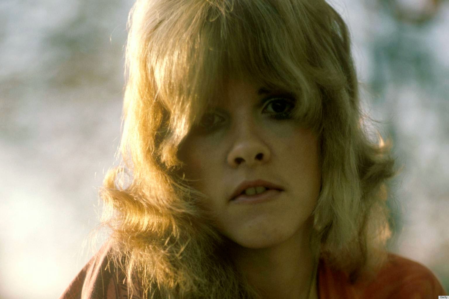One Of Sexy Women Of Rock 20 Beautiful Portraits Of Stevie Nicks In The 1970s ~ Vintage Everyday