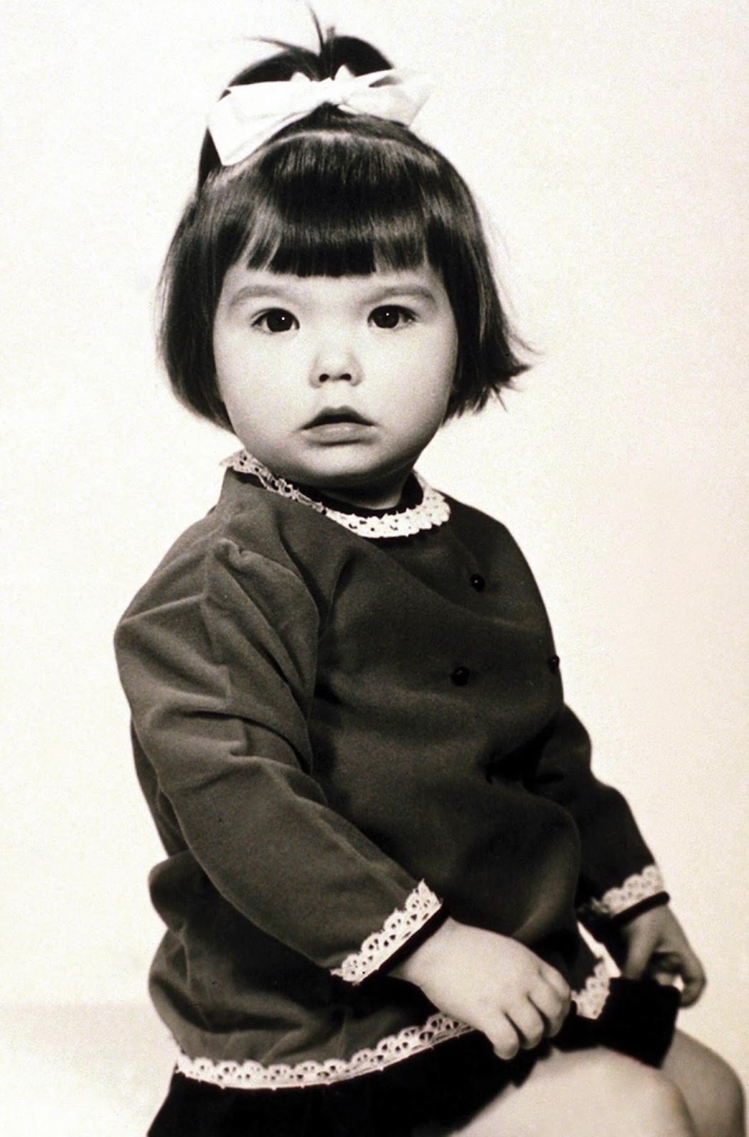 15 Rare and Fascinating Childhood Photos of Björk From the 1960s and ...
