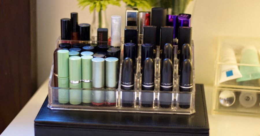 FashStyleLiv: The Lip Product Addict Tag and Lipstick Tag