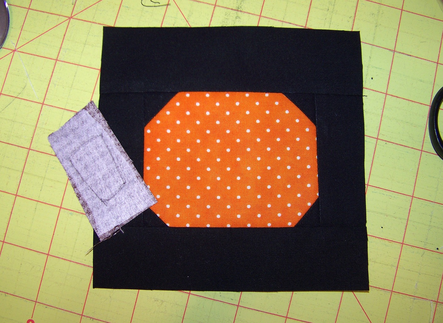 Sew Lux Fabric : Blog: Pumpkin Block Tutorial