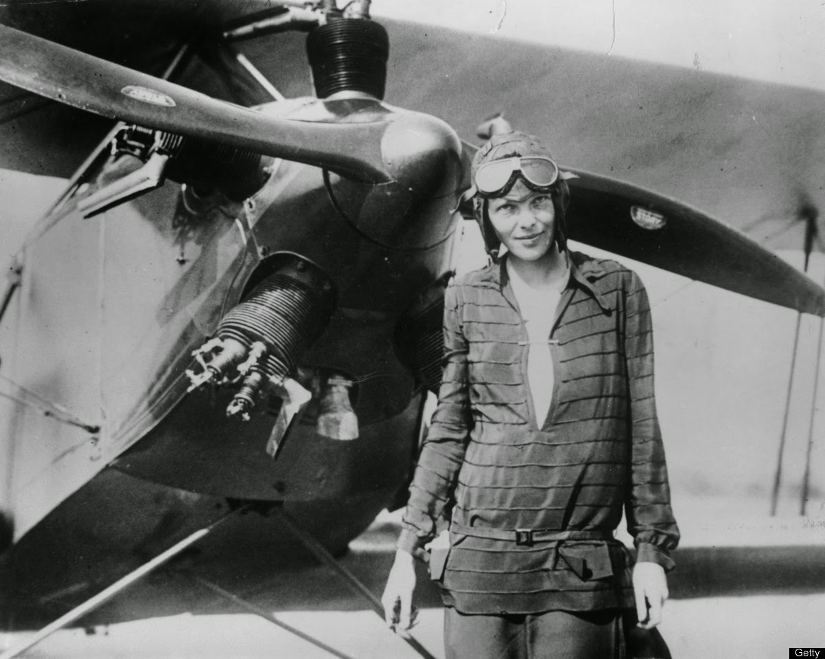 30 Vintage Photos of Famous Aviator Amelia Earhart From the 1920s and ...