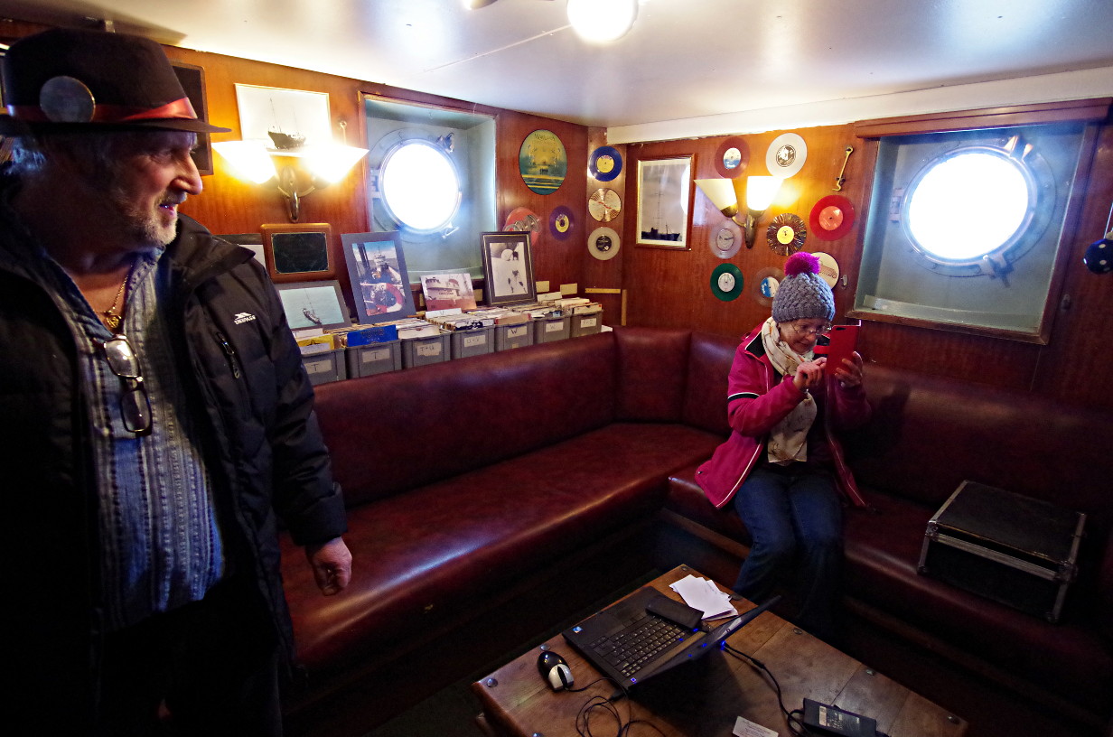 Captain Bodgit: Radio Caroline: visiting the Ross Revenge