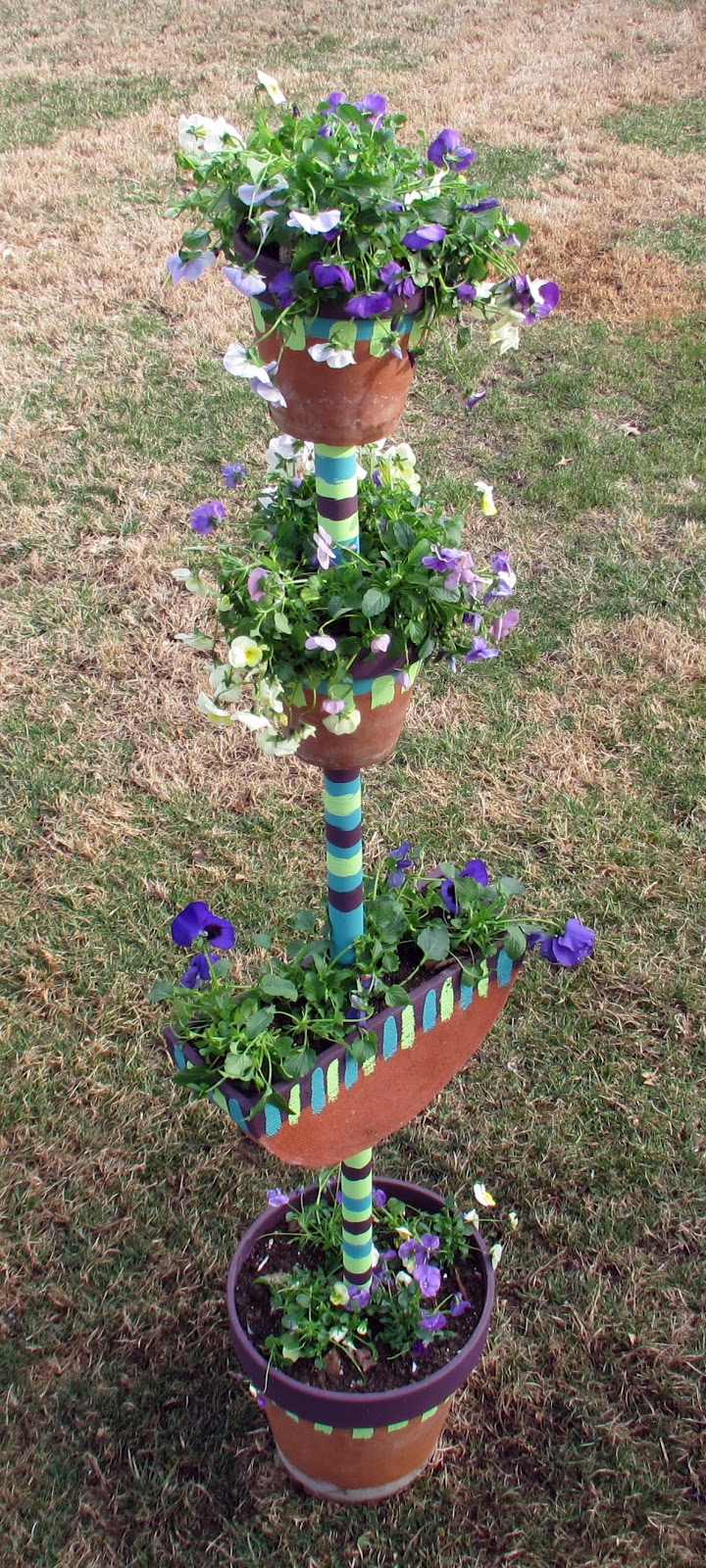 From the Summer's Garden: MAKE A CONTAINER TOTEM FOR SPRING