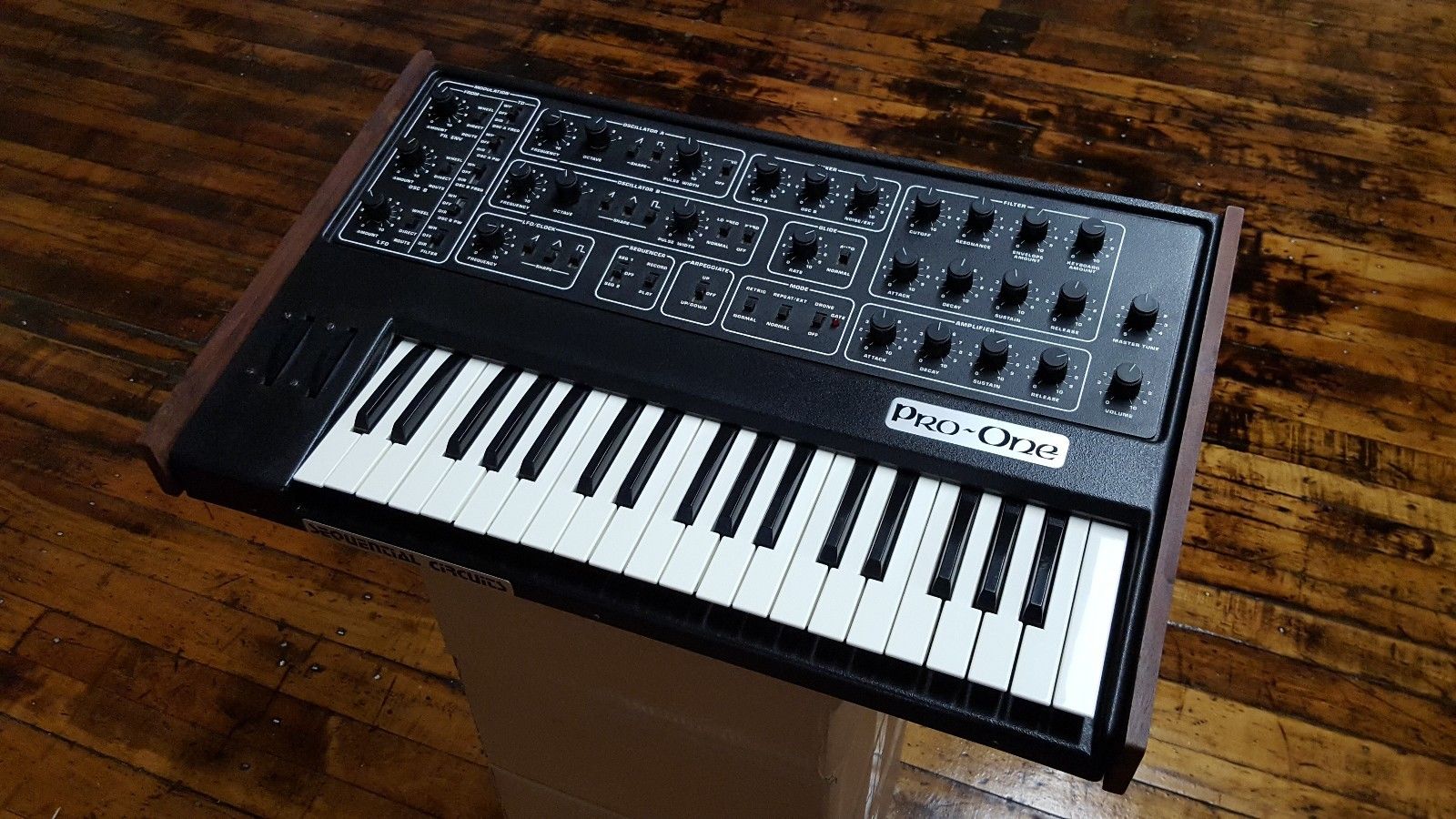 MATRIXSYNTH: Sequential Circuits Pro One Synthesizer SN 0594