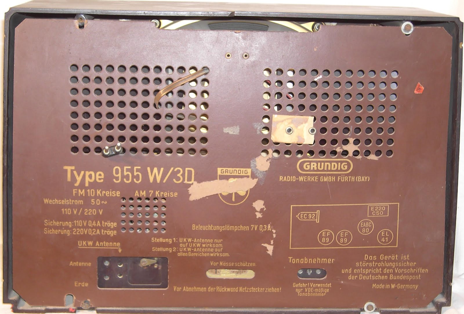 Nobbys Dampfradio-Sammlung: GRUNDIG Type 955 W 3D
