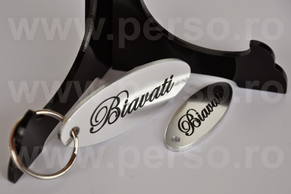 Gravura Mecanica: Brelocuri metalice gravate