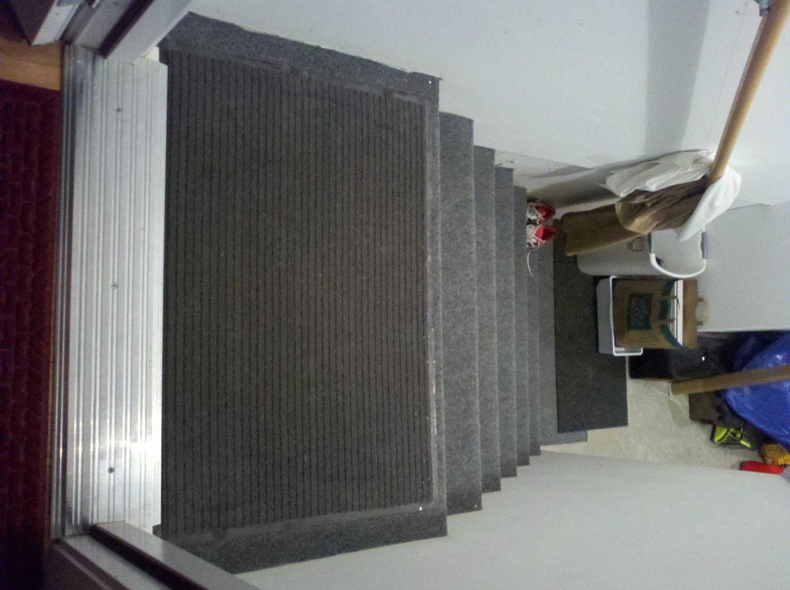 Striving for Simplicity: Garage Stairs - finished! (finally)