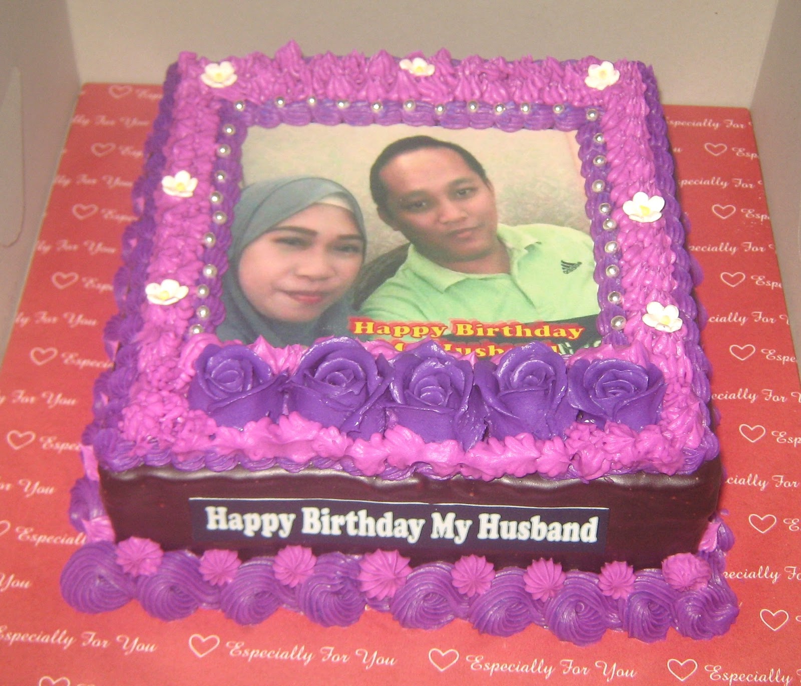 Noras Cake House Di Rawang. Tempahan Kek Coklat Moist Secara Online ...