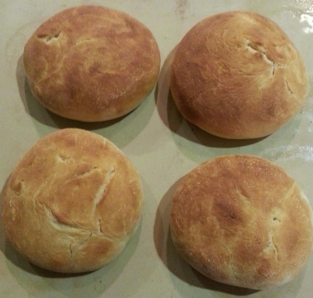 Baking Banquet: PITA BREAD