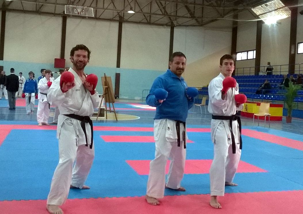 CLUB SHOTOKAN-CIUDAD REAL: Antonio Espadas Campeón de Kumite JKS