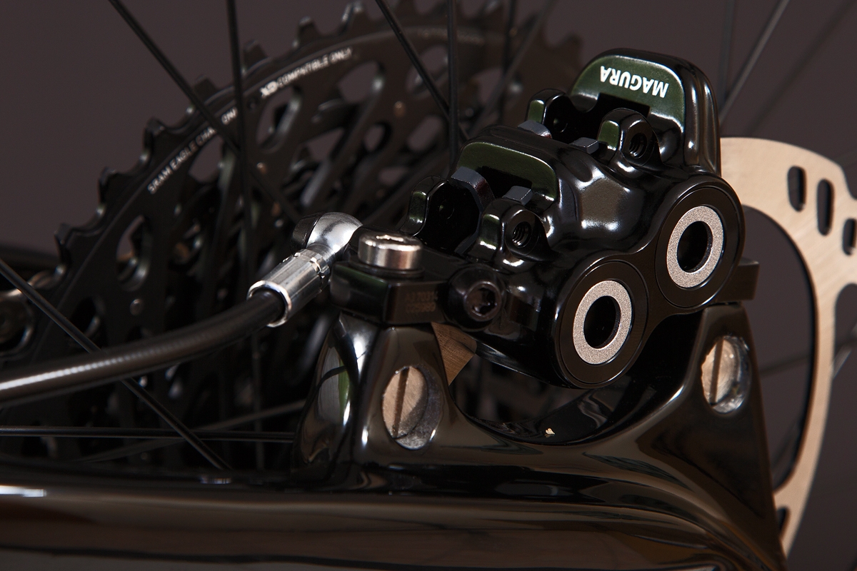 Alutech Cycles' New Fanes 5.0 Cane Creek Helm Launch Edition Bike ...