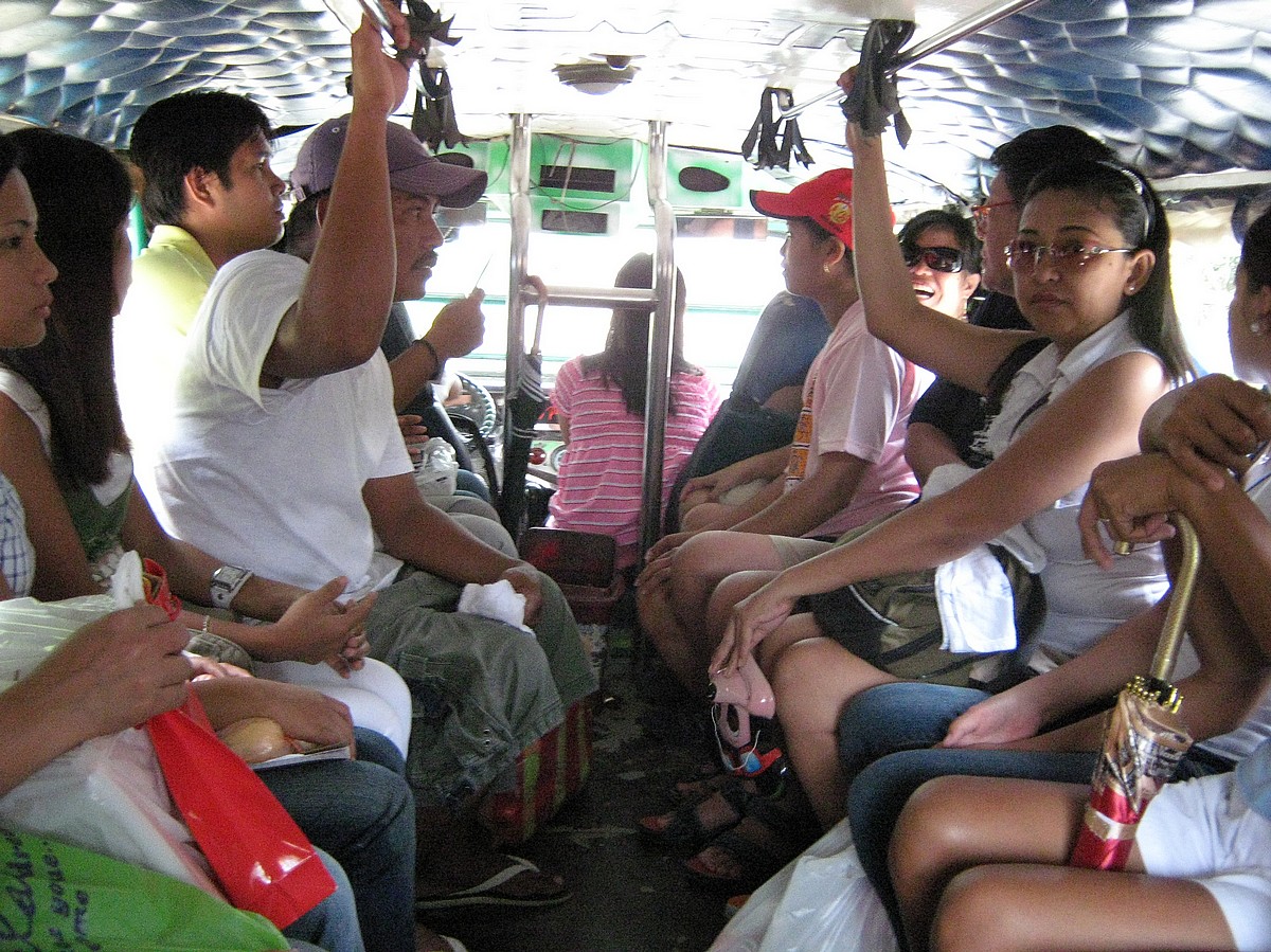 Making A DiffeRENCE (MAD): Mag-Ingat sa Pagsakay ng Jeepney