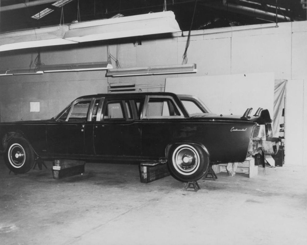 One of the Most Famous Vehicles in History: Rare Photographs of JFK ...