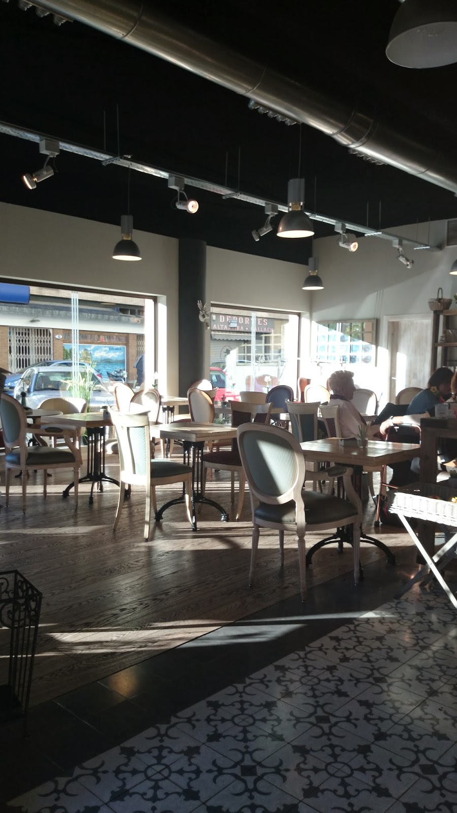 Merienda en Bakery&Burger! | (example: Themes Hive)