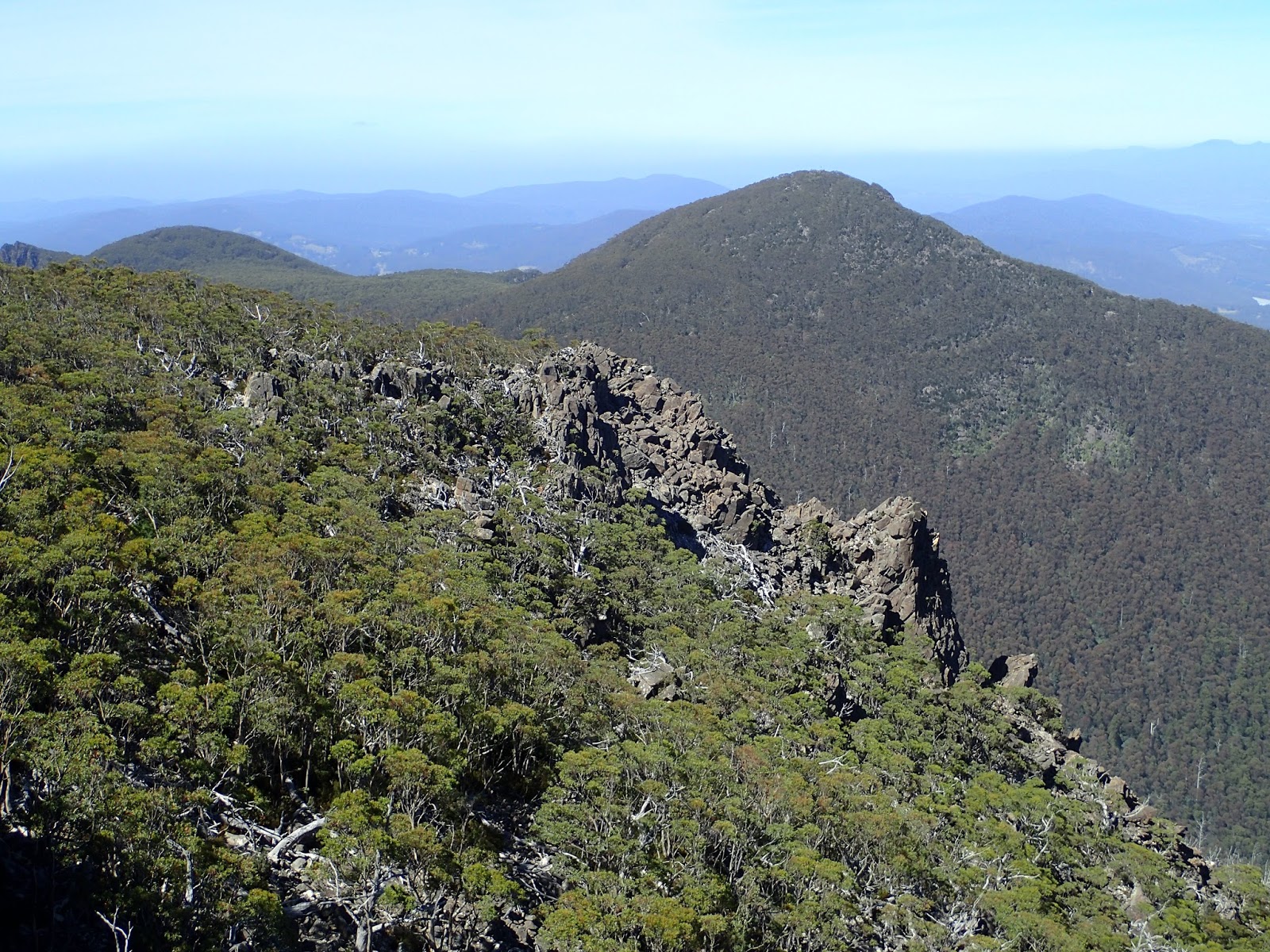 Devils Throne via Dead Island | Hiking South East Tasmania