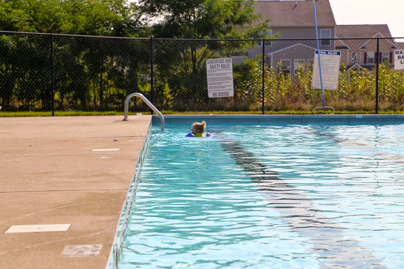 B+T: Neighborhood pool