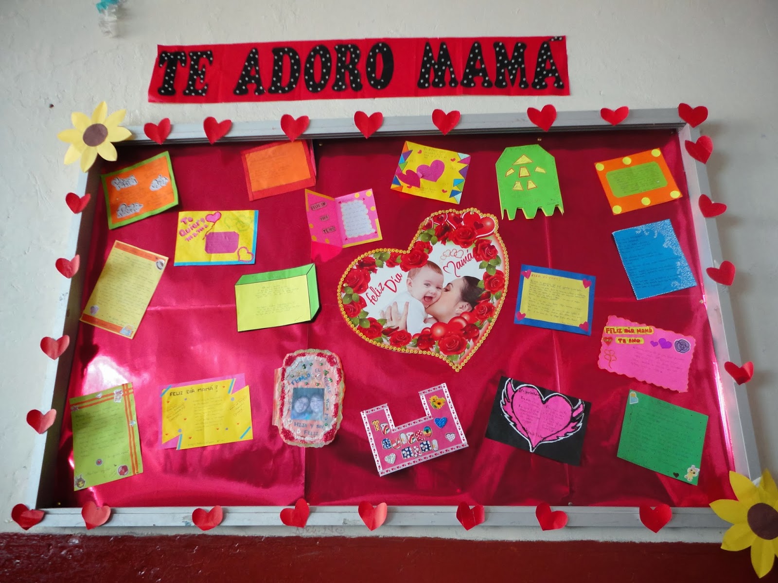 Nuestros periódicos murales y paneles: Gracias, mamá