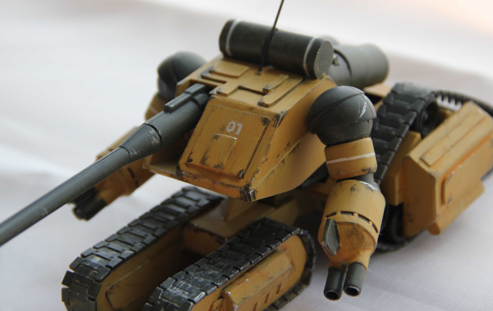 Gundam Family: HG 1/144 RX-75 Guntank Custom Build