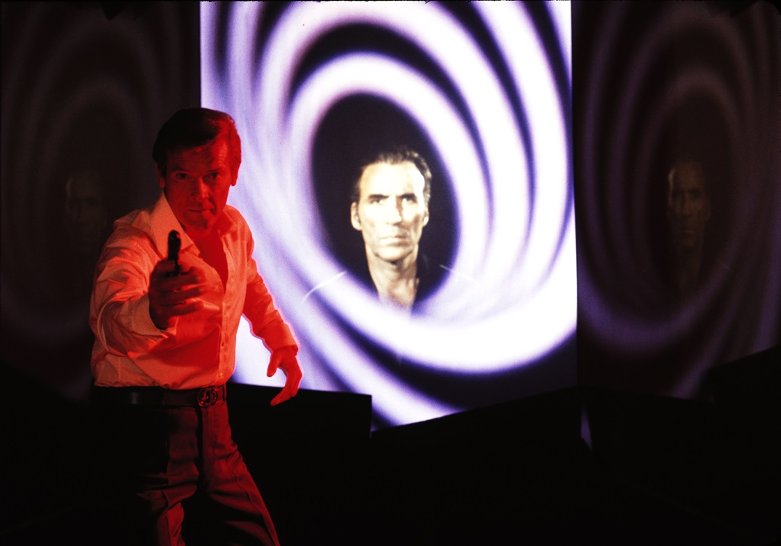 The Secret Agent Lair: 'The Man With The Golden Gun', an Ignored ...