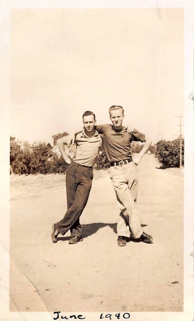 Wartime Fashion: 45 Found Snaps That Defined Men's Fashion During WWII ...