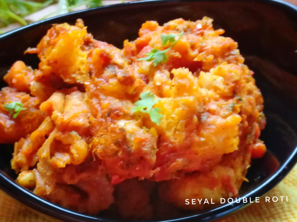 Veg Indian Cooking: Seyal Double Roti - Masala Pav