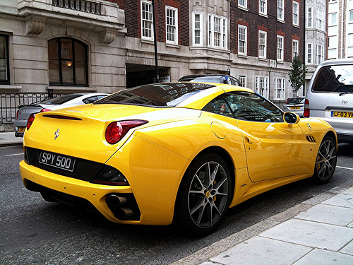 Sports Carz Centre: ferrari california yellow