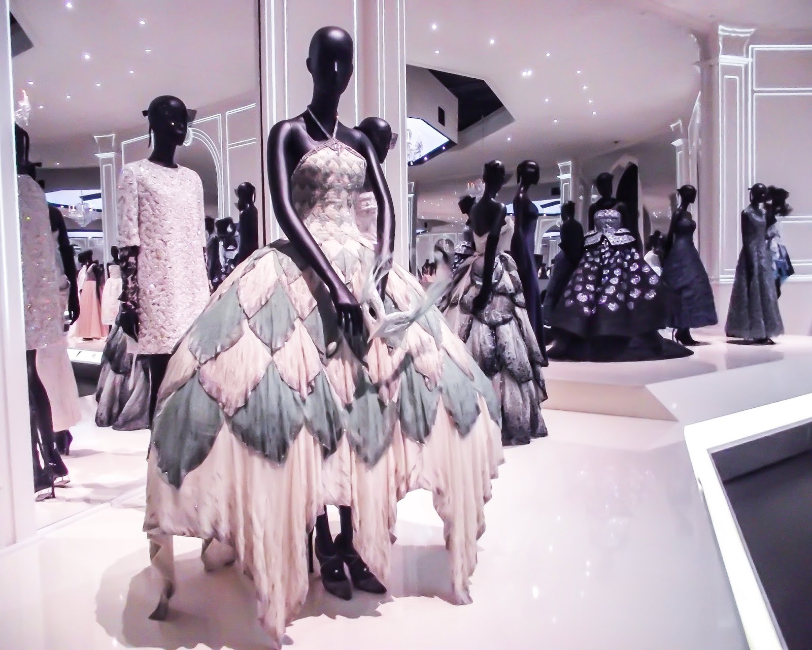 Dior-Dreamland: V&A's Christian Dior Exhibition