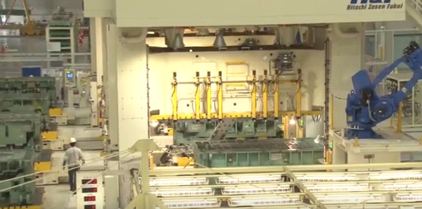 Kulik Rahasia Dapur Pembuatan Xpander, PT MMKI Ciptakan Mobil Idaman ...