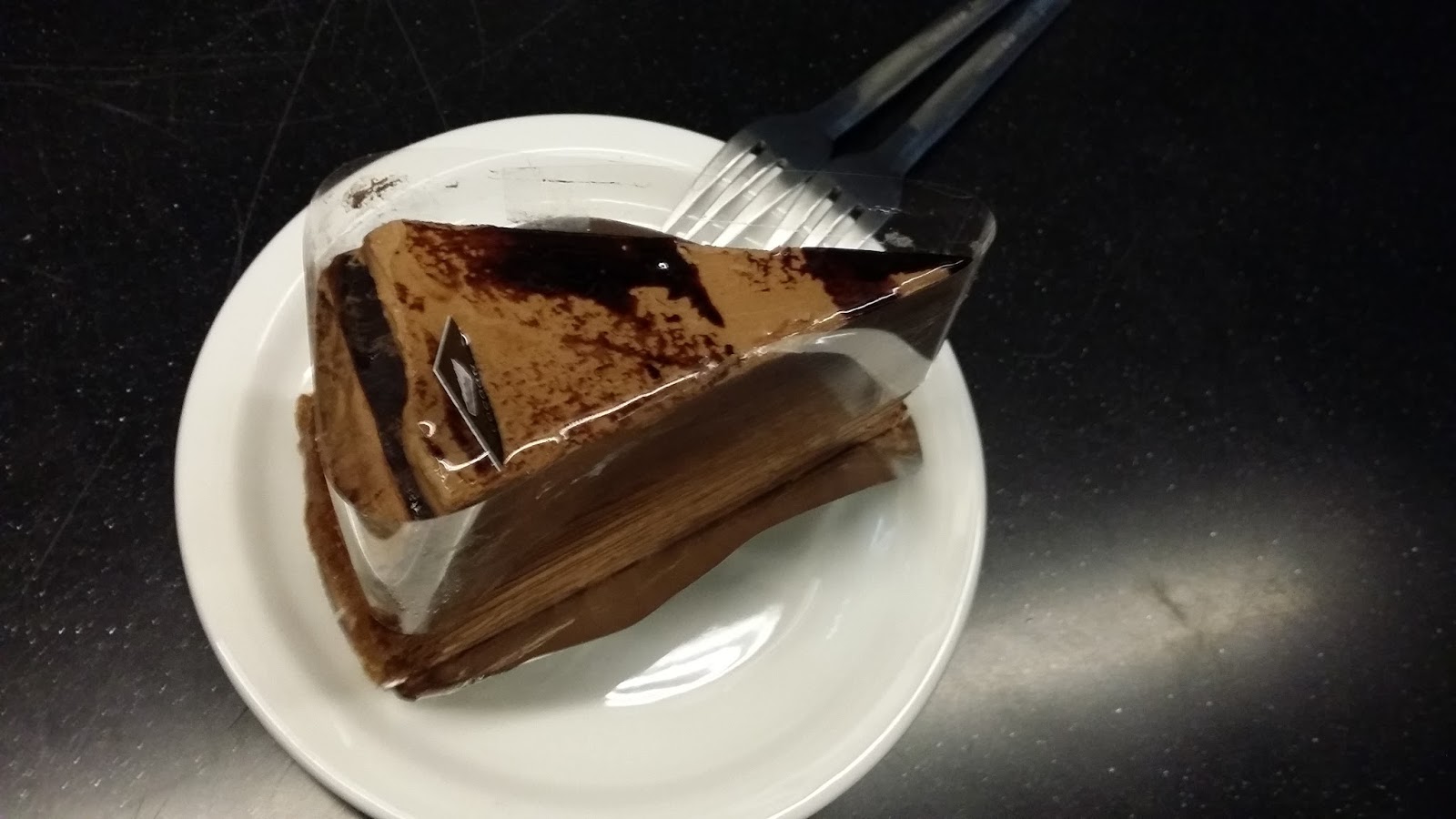 Restaurants in Korea: Cocoon Crepe Cake 코쿤 - Sinchon Idae 신촌 이대