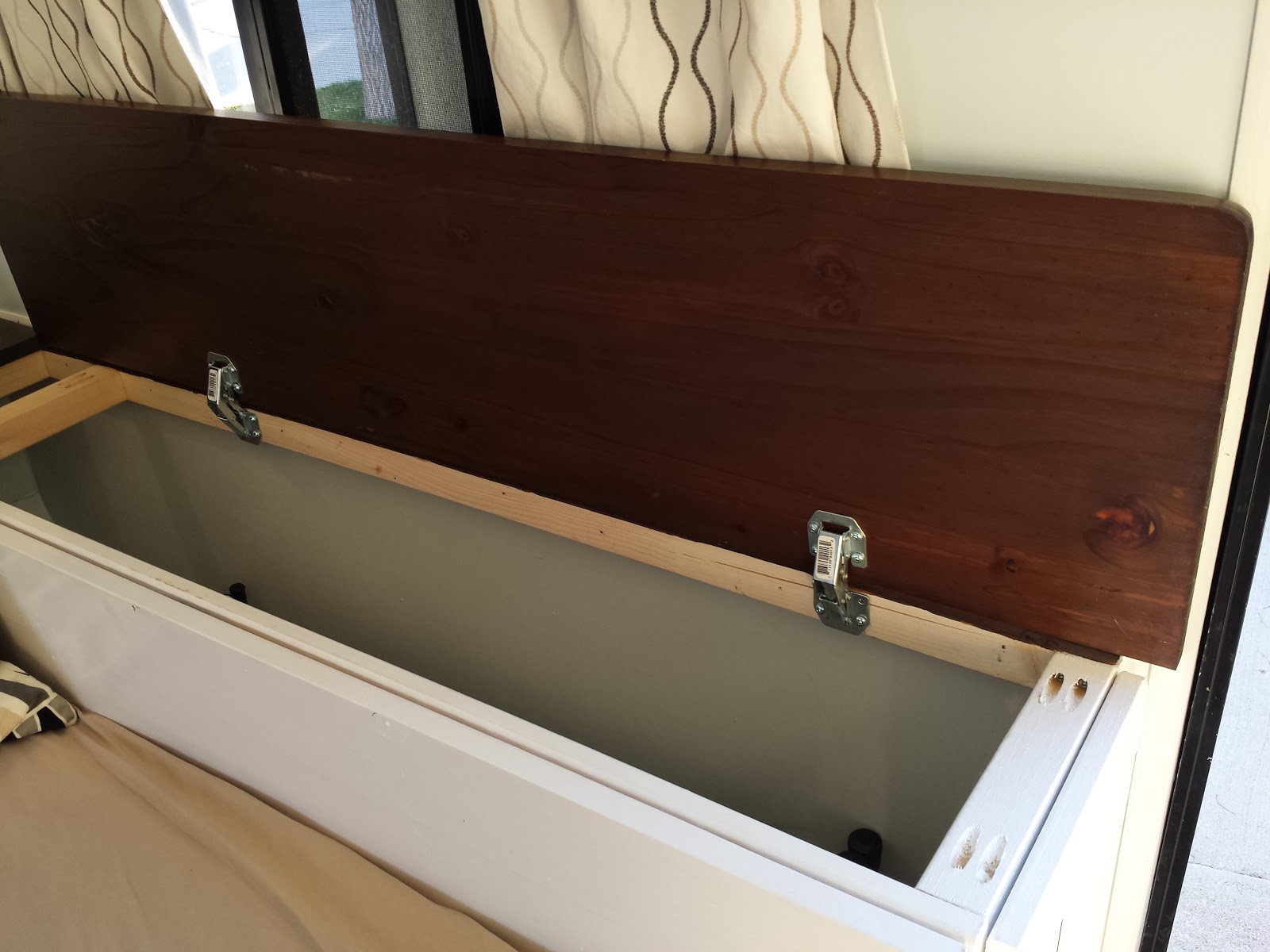 Alice gets a makeover: Ep. 12 - DIY RV Daybed