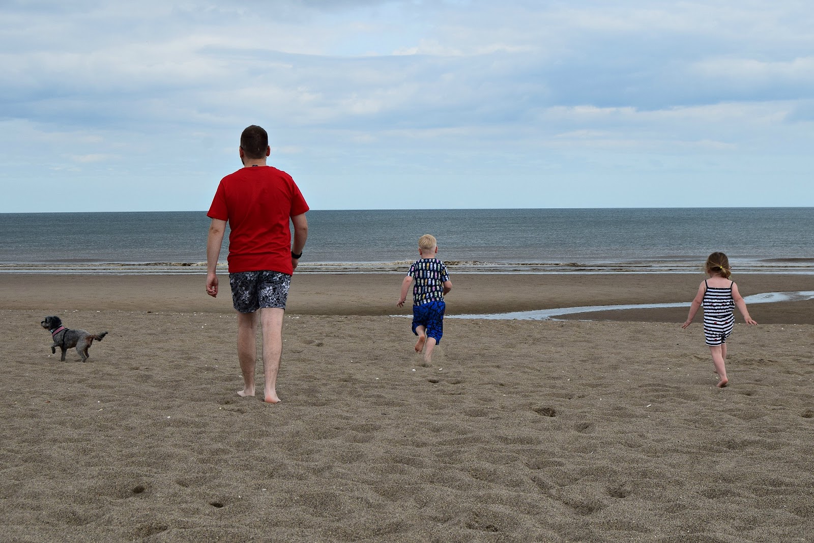 Wafflemama.: Exploring Moggs Eye Beach || Lincolnshire